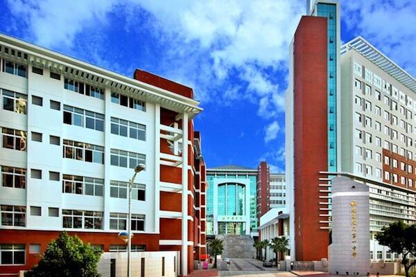 Xiamen No.1 High School - ISAC Ed Jobs