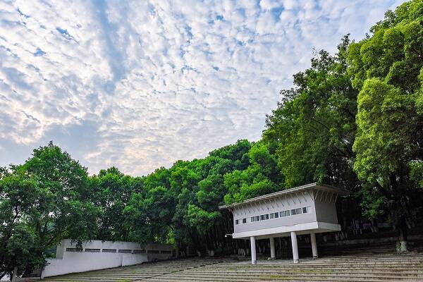 Central China Normal University | ISAC Teach in China Program Jobs