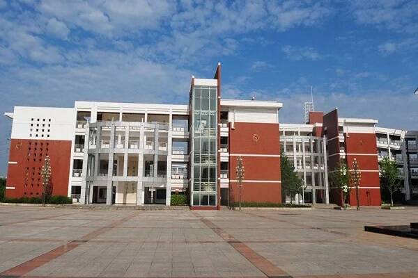 Central China Normal University | ISAC Teach in China Program Jobs